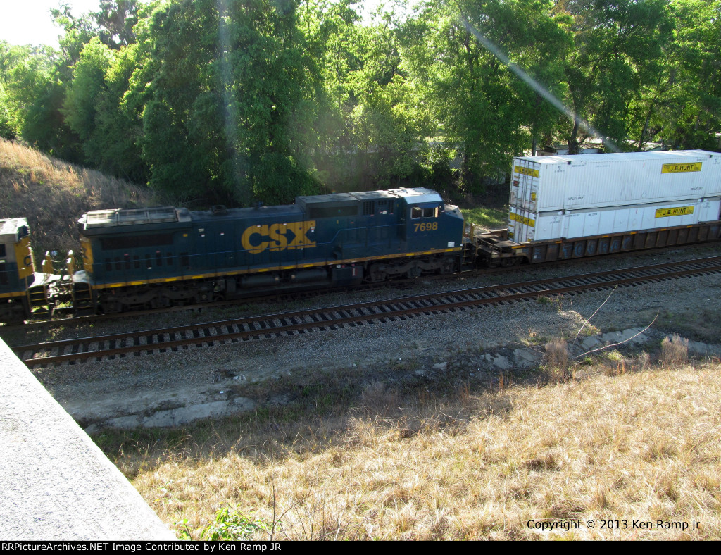 CSX 7698